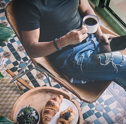 Coffee & Merchandise – Change Please